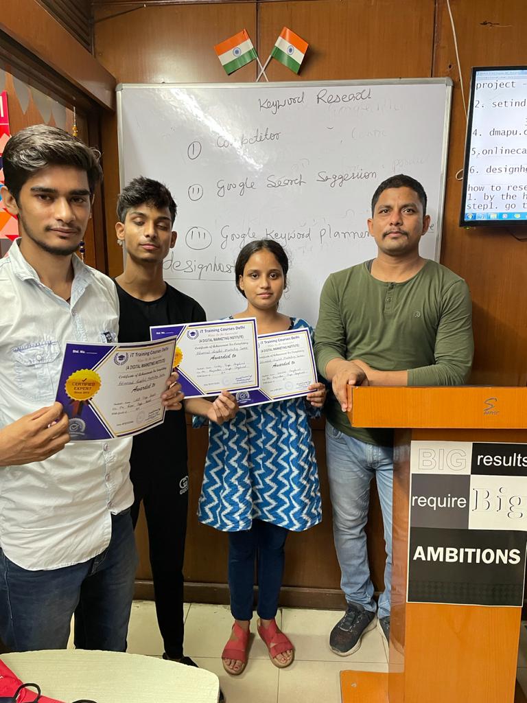 Students Batch Image 2025 - ITTCD